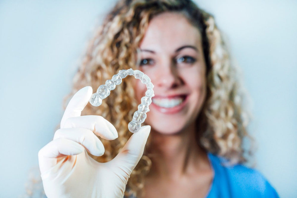 Choosing the Best Type of Invisalign Retainer After Treatment